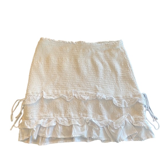Le Lis | Skirts | Le Lis Collection Smocked Mini Skirt | Poshmark